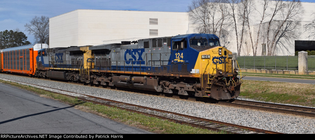 CSX 124 AC44CW CSX 319 AC44CW bring an auto rack train south through Cartersville Ga 2:12PM 02 ...